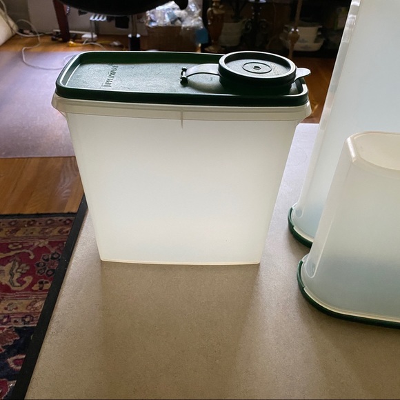 Tupperware | Kitchen | Tupperware Storage Container Dark Green Lid ...